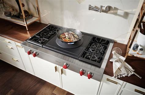Wolf 48 Sealed Burner Rangetop With Wok Cool Kitchens Cooking