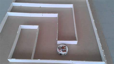 Skörtıl Arduino Maze Solving Robot With 3 Distance Sensors Youtube