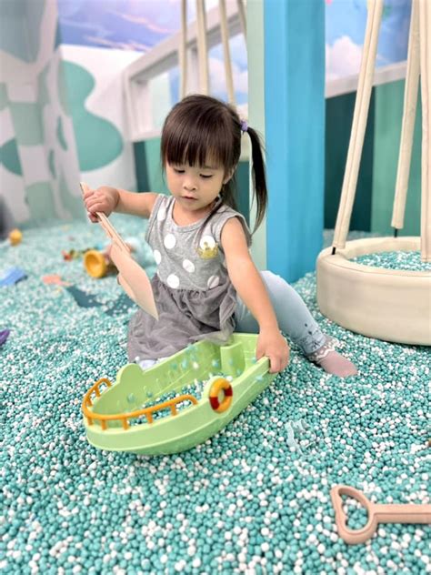 室內遊樂場 ︱荃灣全新開幕12 000呎玩樂空間 百米高忍者迷宮 發光積木 彩虹沙池 星空喇叭波波池︱初初媽媽 Oh 爸媽 一站式升學、親子網站