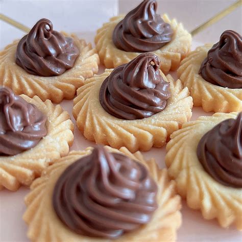 Freshly Baked Nutella Tart Biscoff Oreo Milo Sprinkle Shopee Singapore