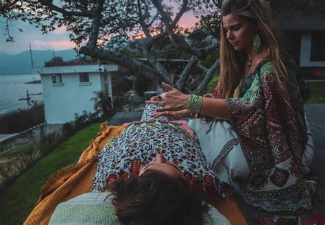 Hands Off Tantric Energy Massage And Shakti Activation Elisabethummingbird