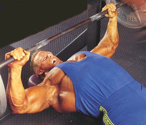 Как накачать грудные мышцы Советы по методике