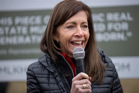 Njs First Lady Confirms She Will Ask Warren Co Dems For Menendez