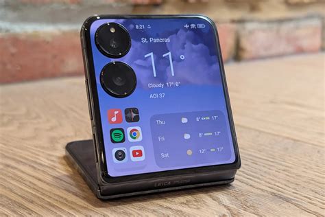 Xiaomi Mix Flip Review My New Clamshell Camera Pick Stuff