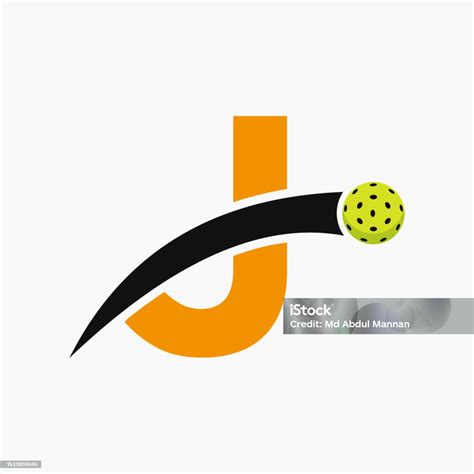 움직이는 피클볼 아이콘이 있는 문자 J에 피클볼 로고 피클볼 사인 템플릿 Championship에 대한 스톡 벡터 아트 및 기타