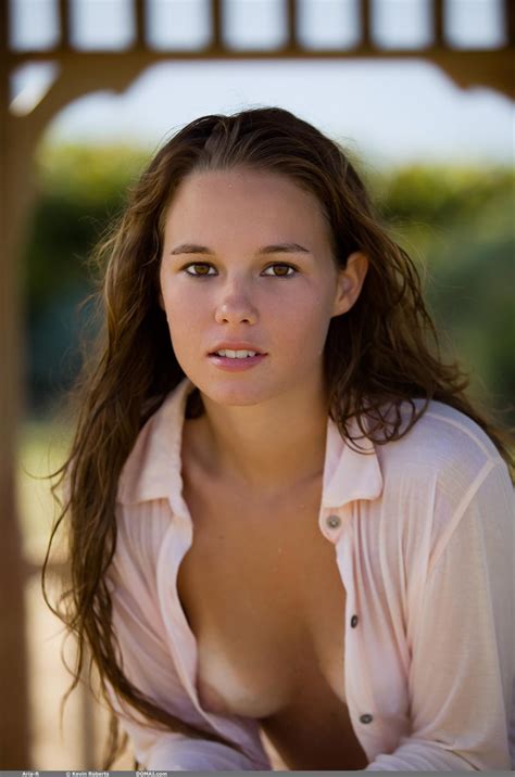 Brown Eyed Young Woman Porn Pic Eporner