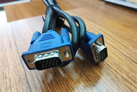 VGA Monitor Adapter 電腦科技 電腦周邊及配件 電腦線轉接線及轉換器 Carousell
