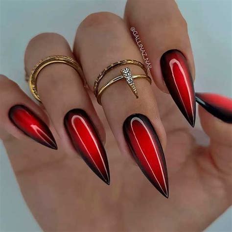 طراحی ناخن مشکی ژورنالی، این مدل ها هوش از سرتان می برد