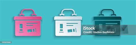 종이는 파란색 배경에 고립 된 탄약 기호일부 군사 탄약 상자를 잘라 종이 아트 스타일 벡터 서류 가방에 대한 스톡 벡터 아트 및 기타 이미지 Istock