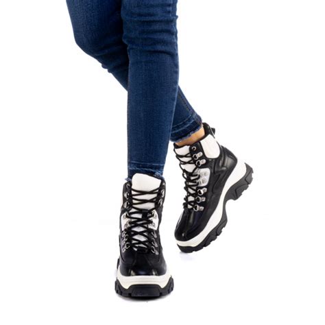 Bocanci Dama Alb Negru Vulcan Anunturi Online