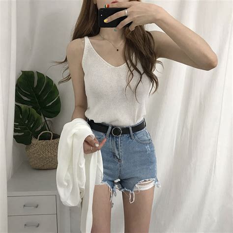 남수민 On Instagram 🍋무배이벤트 즁🍋 니트가디건세트30000 ️ 제니팬츠23000 벨트포함🖤 이번 여름 휴가에 가방에 하나쯤 꼭 넣어가시라구