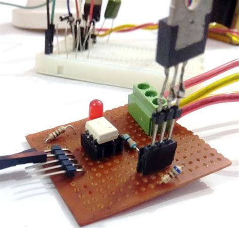 IR Remote Controlled TRIAC Dimmer Circuit Diagram