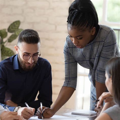 Womans Job Starts A Program Where Lower Level Workers Mentor