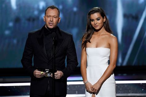 Hailee Steinfeld Hot Celebs Home