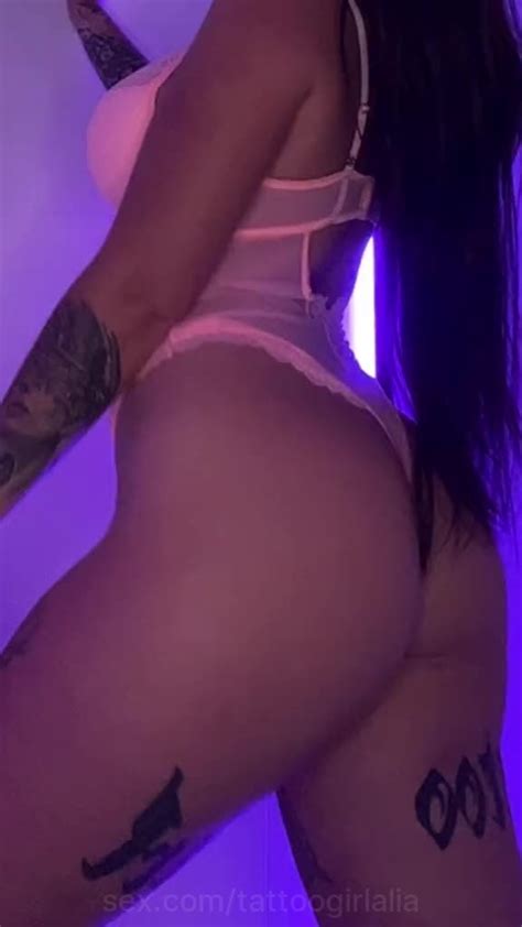 Tattoogirlalia I Love Drawing Twerking Traveling Photo Shoots👸🏻 I Also Love