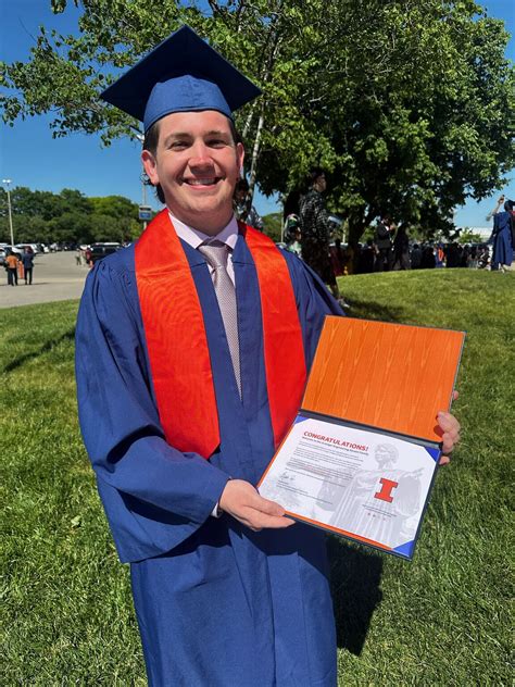 Im Incredibly Proud To Share That Ive Officially Completed My Bachelors Of Science Degree In