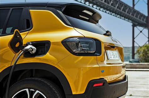 2023 Jeep Avenger Ev Suv Unveiled Autocar India