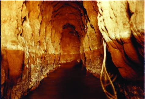 تصاویری حیرت انگیز از بزرگترین قنات جهان در ایران همشهری آنلاین