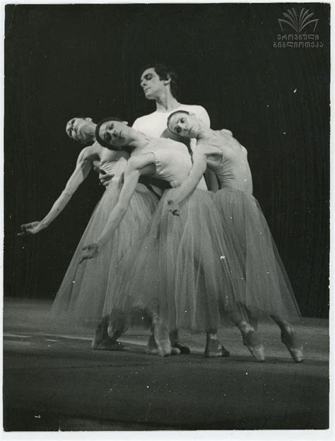 Iverieli სცენა სპექტაკლიდან სერენადა