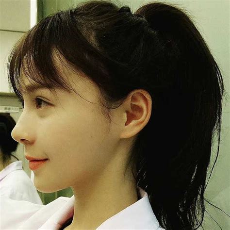 普通人侧脸人物侧脸 伤感说说吧