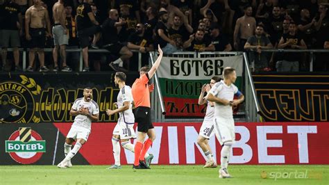 Феновете на Марибор грабят билети за реванша с Ботев