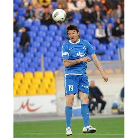 „Левски води на полувремето на ЦСКА с 1 0