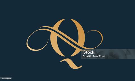 골드 색상의 럭셔리 편지 Q 로고 템플릿입니다 현대적인 유행의 고급 스러움 Q 문자 로고 디자인 로얄 프리미엄 문자 Q 로고 디자인 벡터 템플릿입니다 0명에 대한 스톡 벡터