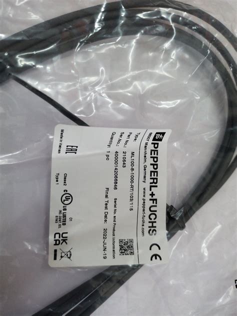 Pepperl Fucks Diffuse Photoelectric Sensor Ml 100 8 1000 Rt 103 115 At Rs 2200 Diffuse Mode