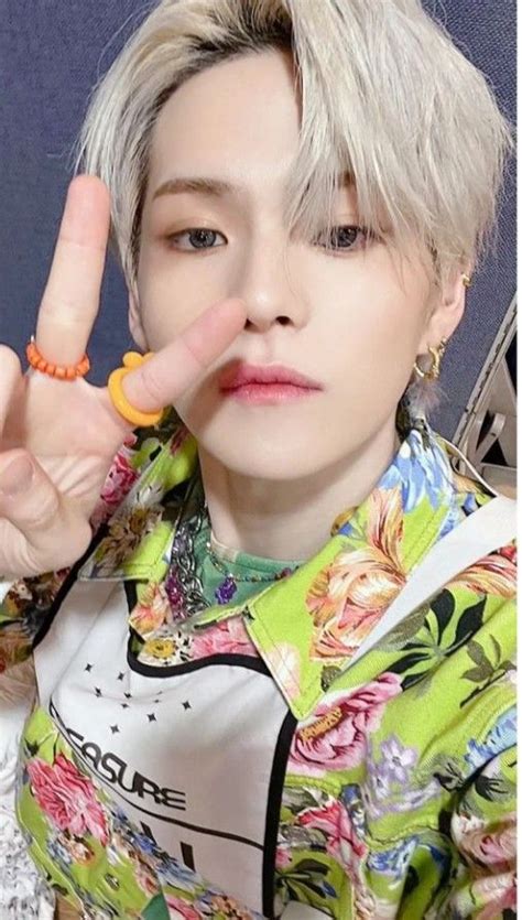 Yoshi 💕 Gambar Pacar Gambar