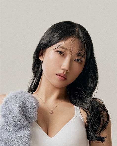 오프스튜디오 자연광 바디프로필 오프스튜디오 Off X 유진 Neutral 한 Soft Grey 6~10월까지 예약가능 ⠀ ⠀ ⠀ 모든 사진은 100 고객님들