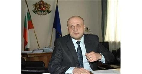 Томислав Дончев Задава се ужасяващ риск от загуба на средства поради по нисък обем плащания в