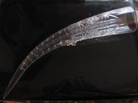 хрустальный рог в дар Москва Дарудар