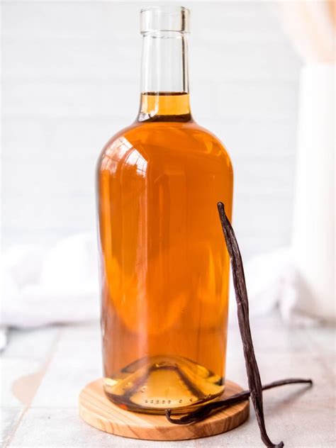 Vanilla Simple Syrup Coffeecopycat