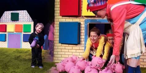 В гостях у тварин ляльковий театр в Києві презентує виставу для малюків Вечірній Київ