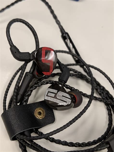 EarSonics' two flagships: the universal S-EM9, and new custom EM10 ...