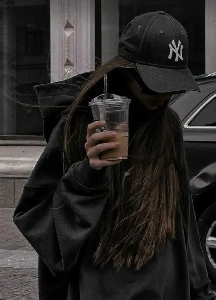 60 عکس پروفایل جدید امسال ۲۰۲۴ و ۱۴۰۳ را دانلود کنید