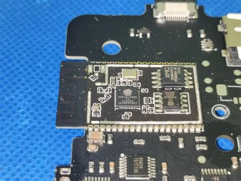 Tuya Ivy Smart Flower Pot Monitors Your Plants Inner Feelings Cnx