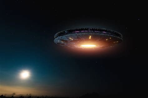 Tennessee Man Films Giant Red Ufos Above A City Street Rzampano