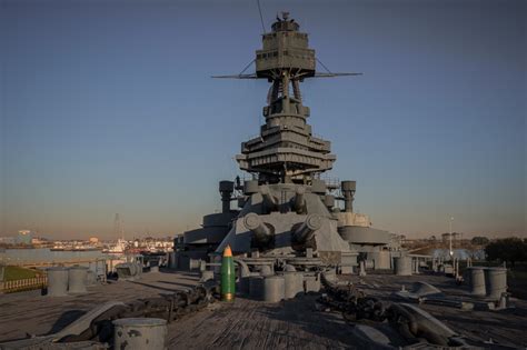 무료 이미지 텍사스 하늘 옥외 짐배 보트 건물 시티 해군 함선 조각 선박 군함 차량 마무리 기념물 나무 마천루 순양함 겨울 구름 수평선