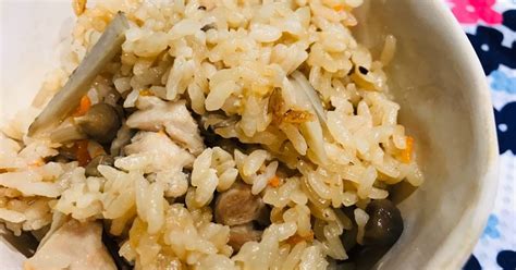 基本からアレンジまで！思わずつくりたくなる「炊き込みごはん 鶏肉 キノコ 2合」のレシピ集 クックパッド