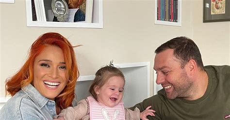 ბედნიერი ოჯახი ნანუკა გულუა შვილთან ერთად გადაღებულ ფოტოს აქვეყნებს Marao