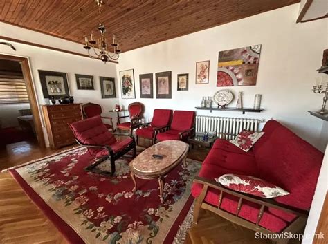 Трoсобен стан во Козле