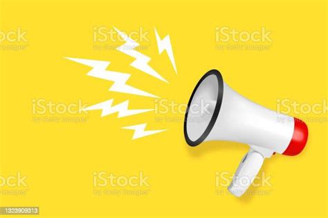 노란색 배경에 벡터 현실적인 3d 간단한 흰색 메가 폰 디자인 템플릿 배너 웹 스피커 사인 공지 사항 주의 개념 번개에 대한 스톡 벡터 아트 및 기타 이미지 Istock