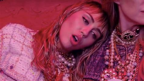 Miley Cyrus Mothers Daughter Video Shines A Light On Some Badass
