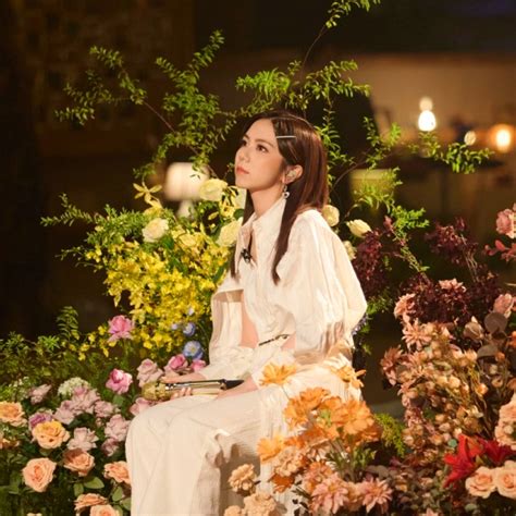 《唯一 钢琴谱》g E M 邓紫棋 邓紫棋 弹琴吧 钢琴谱 吉他谱 钢琴曲 乐谱 五线谱 简谱 高清免费下载 蛐蛐钢琴网