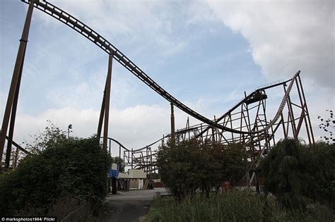 Camelot Theme Park Now Lies Abandoned And Looks Like A Horror Movie Set Daily Mail Online