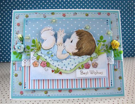 Картичка за погача на момче Ръчно декорирани дървени кутии албуми за