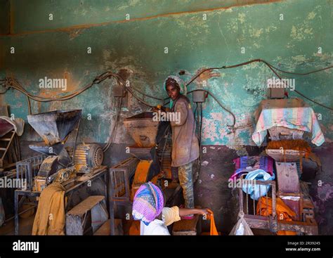 Eritrean Women Working In A Mill Central Region Asmara Eritrea Stock Photo Alamy