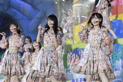 真夏の全国ツアーファイナル公演を行った乃木坂46（左から）齋藤飛鳥、賀喜遥香、山下美月 ― スポニチ Sponichi Annex 芸能