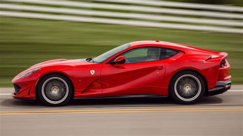 [100 ] Ferrari 812 Superfast Wallpapers